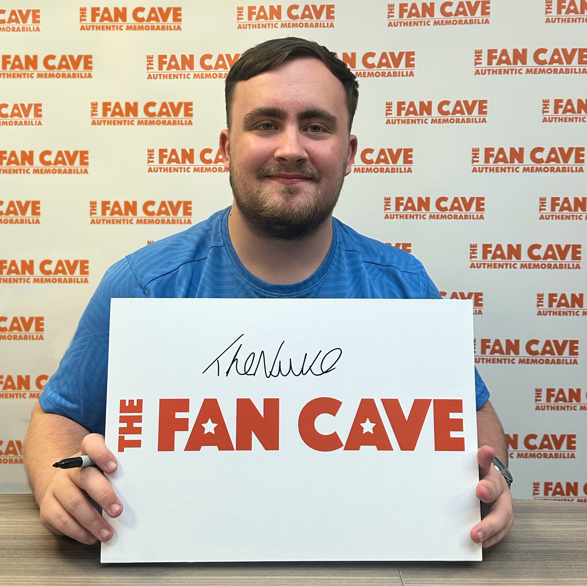 The Fan Cave Memorabilia Hosts Exclusive Signing with Darts Prodigy Lu