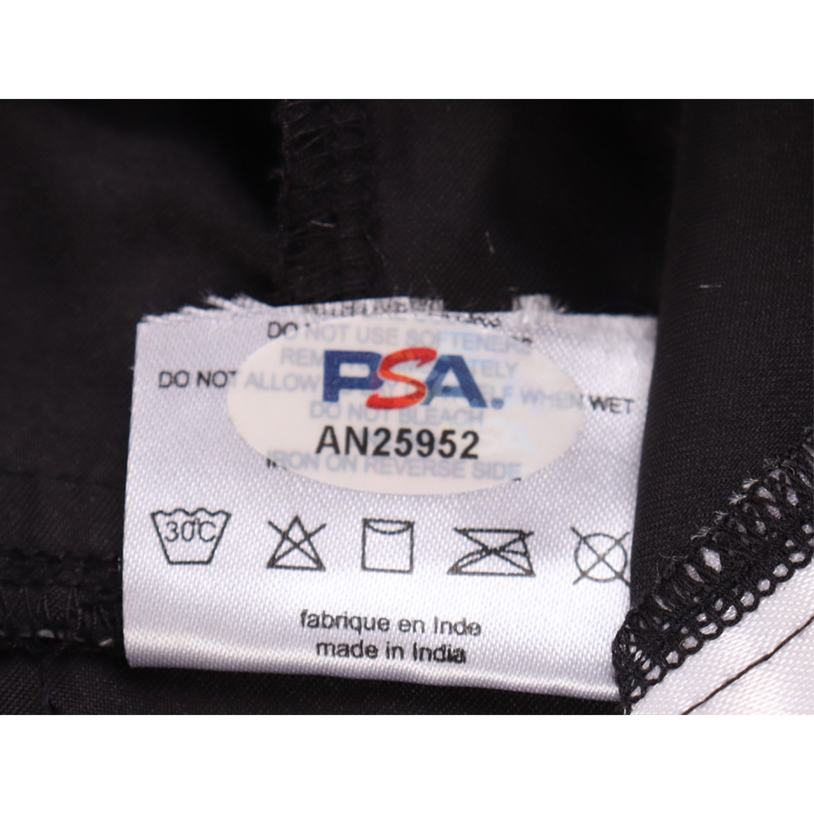 Weekly Auction: Mike Tyson Signed Boxing Robe (PSA) – The Fan Cave ...