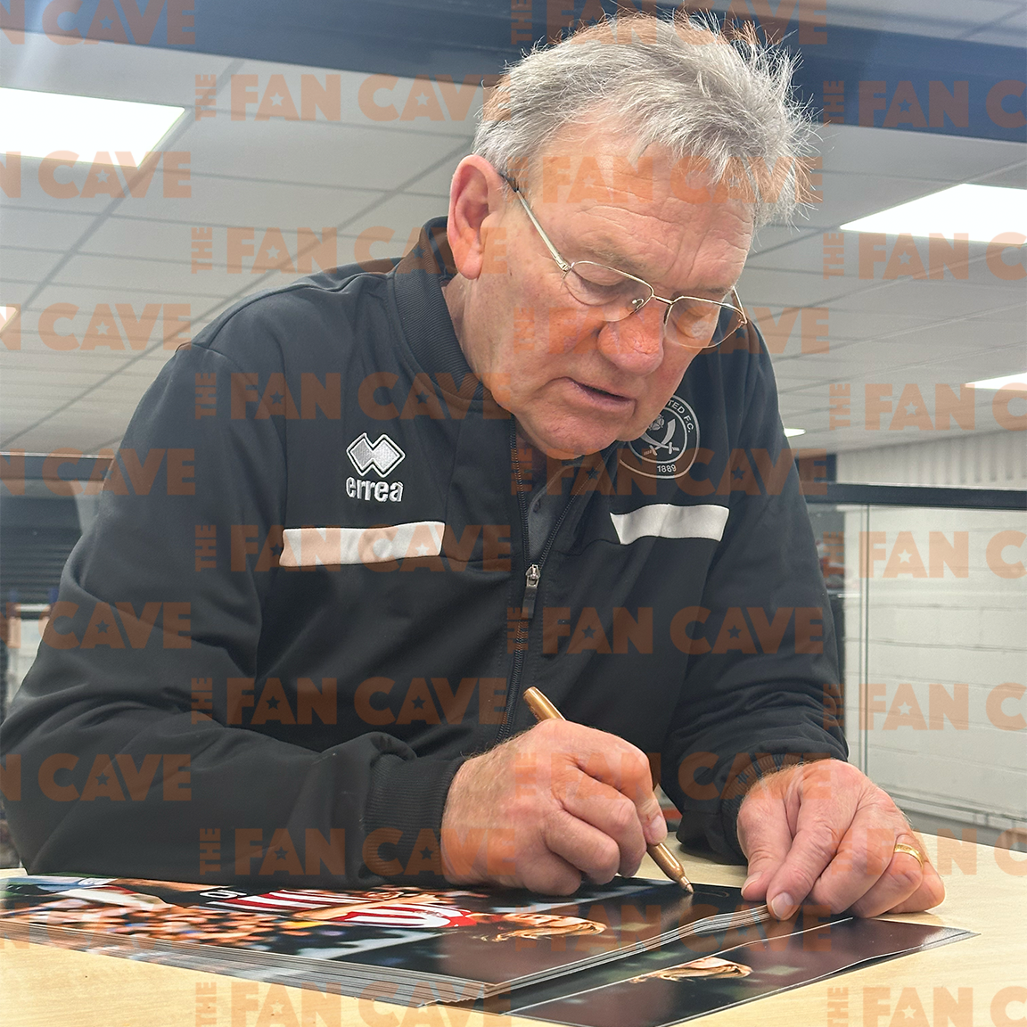 Tony Currie Signed Sheffield United Mount – The Fan Cave Memorabilia