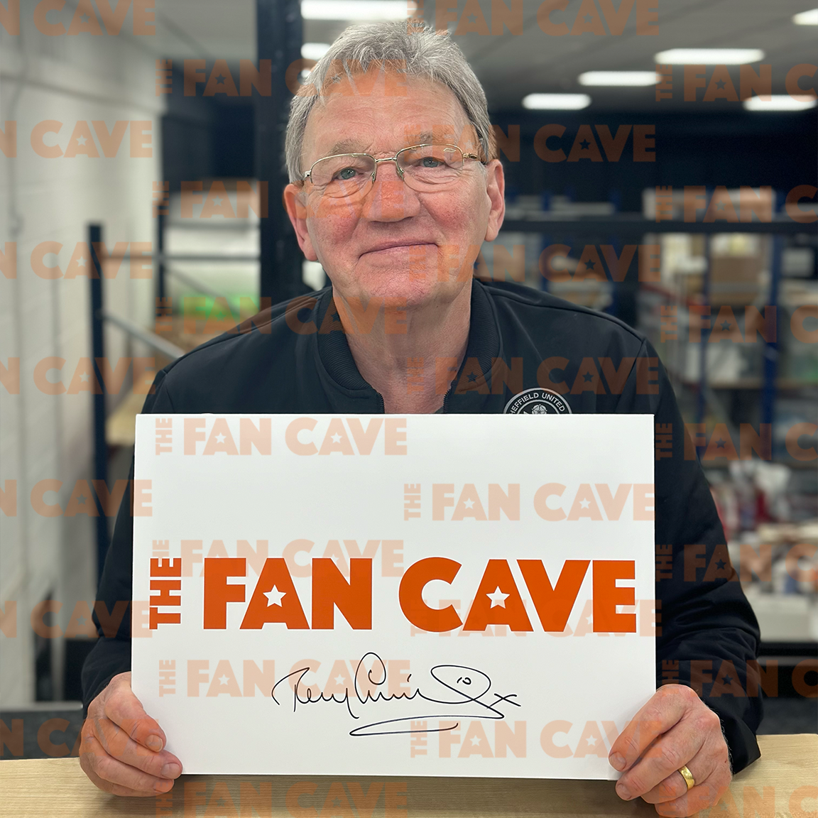 Tony Currie Signed Sheffield United 12x8 Image – The Fan Cave Memorabilia